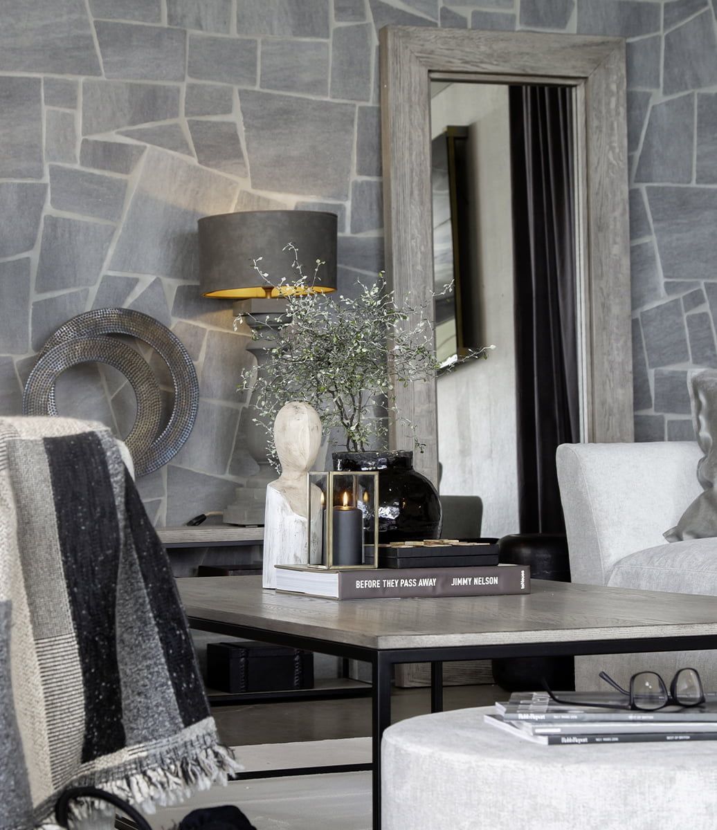 Hus | MIRRORS