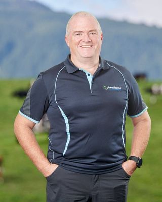 Consultant: Daniel Sullivan | Headlands