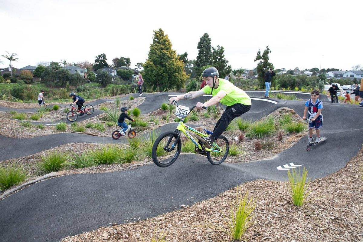 Trail track building mountain biking New Zealand | Trailpro