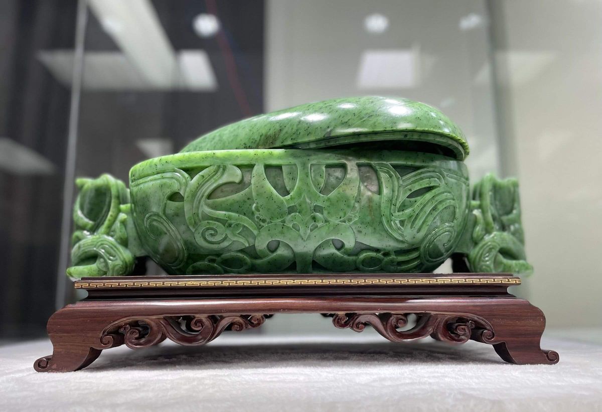 Collectible Items | Puawai Jade