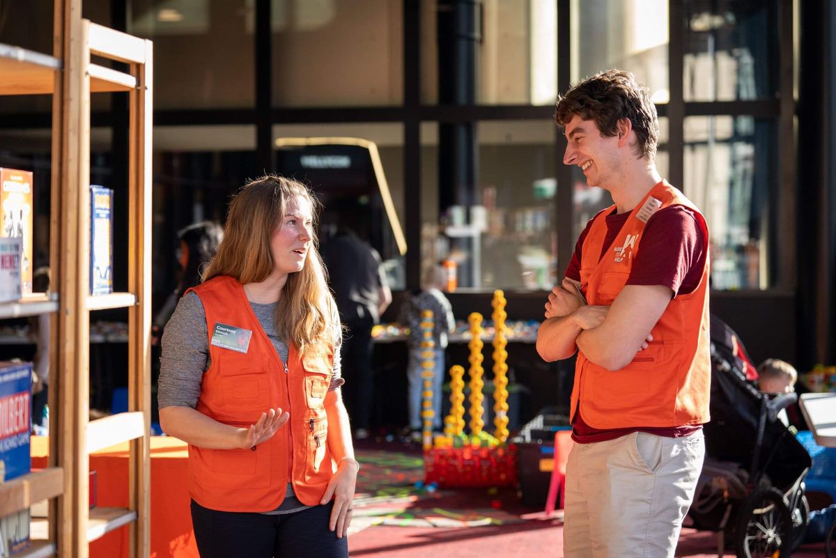 Volunteer at Wellycon