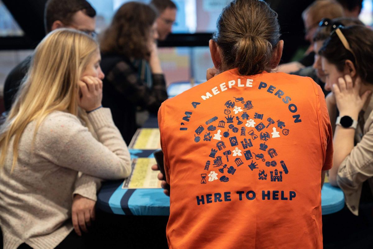 Volunteer at Wellycon