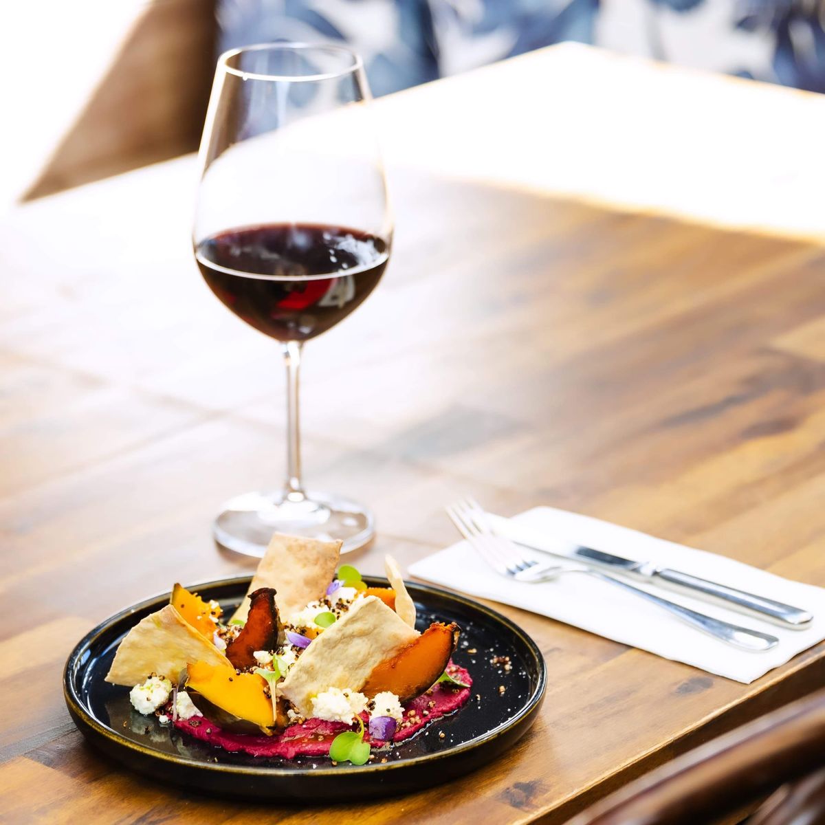 Eight Plates | Drinks & Plates Nelson, NZ