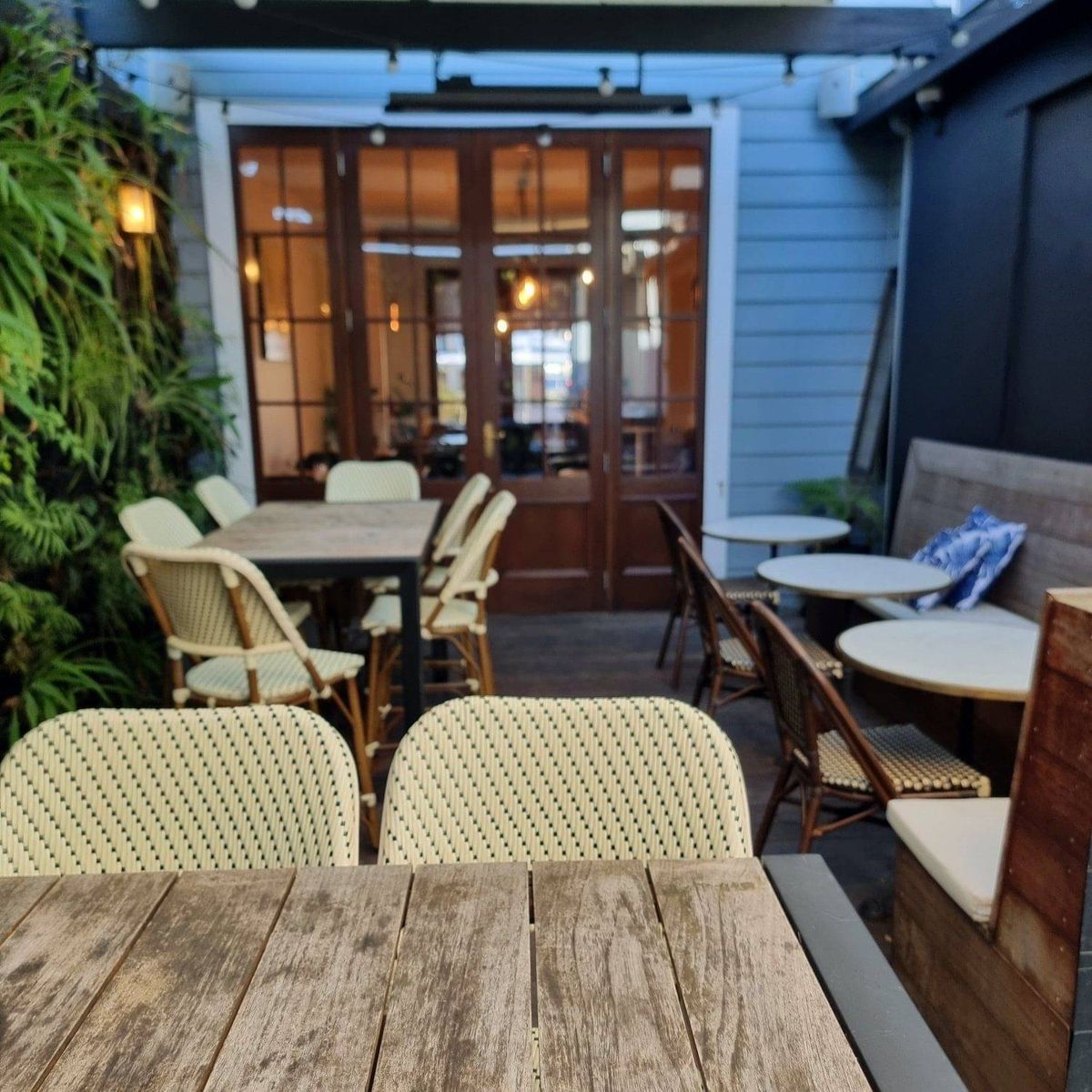 Eight Plates | Drinks & Plates Nelson, NZ