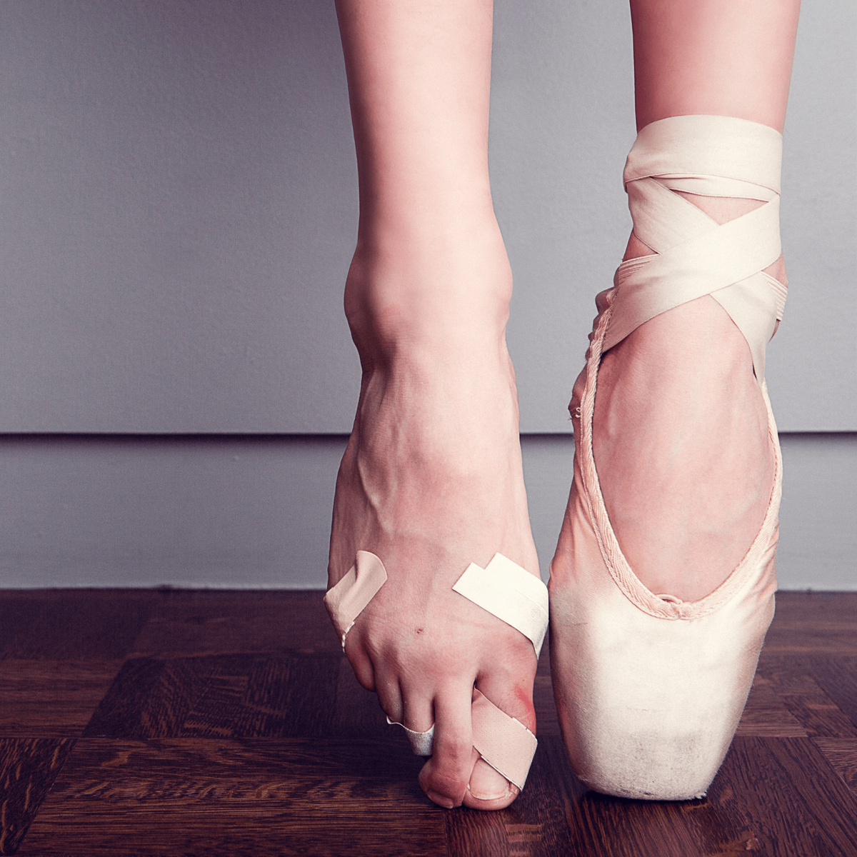 Effective Strapping and Bracing | Foot Foundation | Foot and Ankle ...