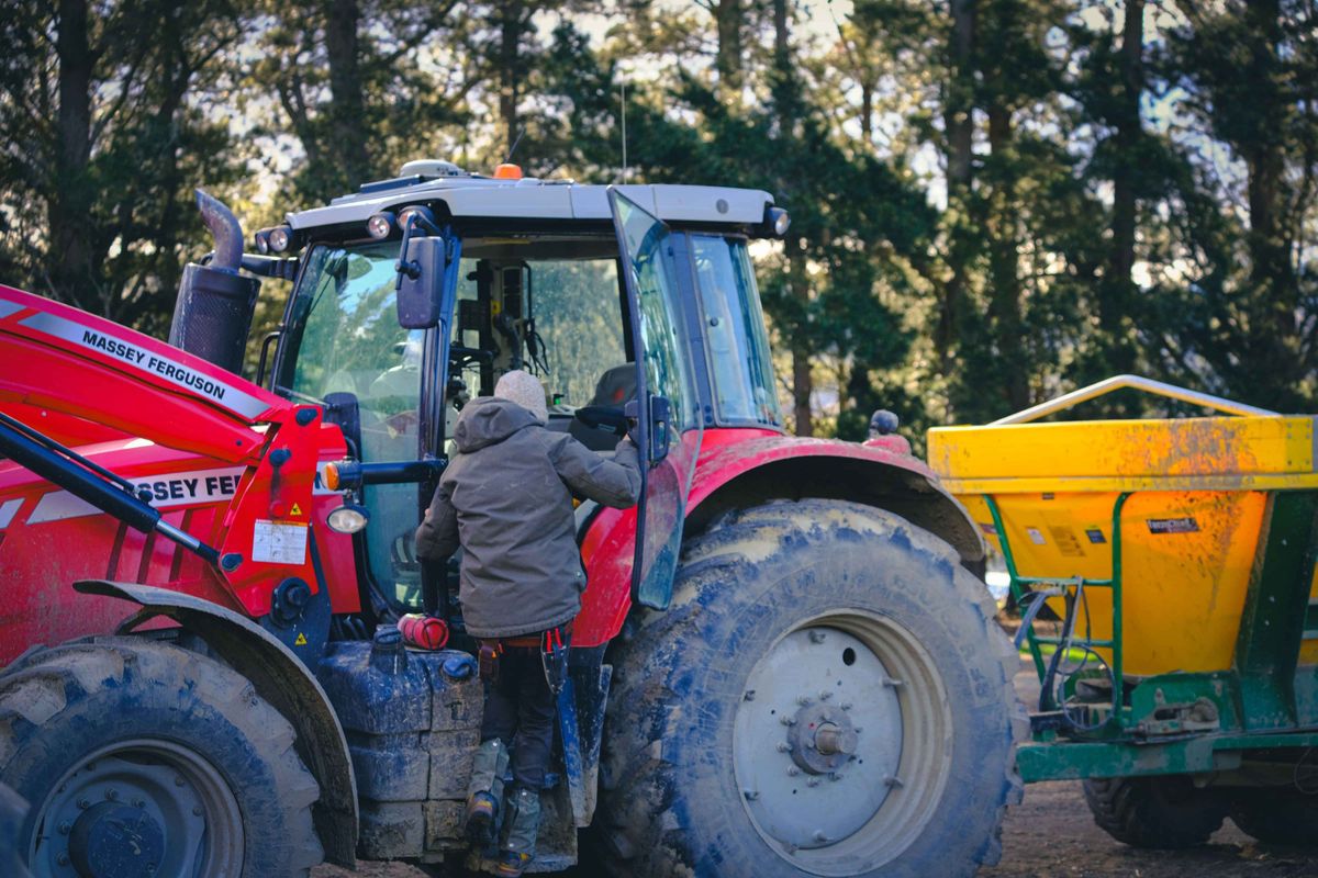 FarmIQ | Essential Guides, Webinars, Workbooks