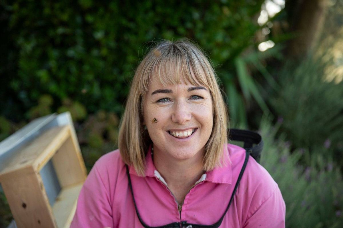 Home | Sarah C's Bees